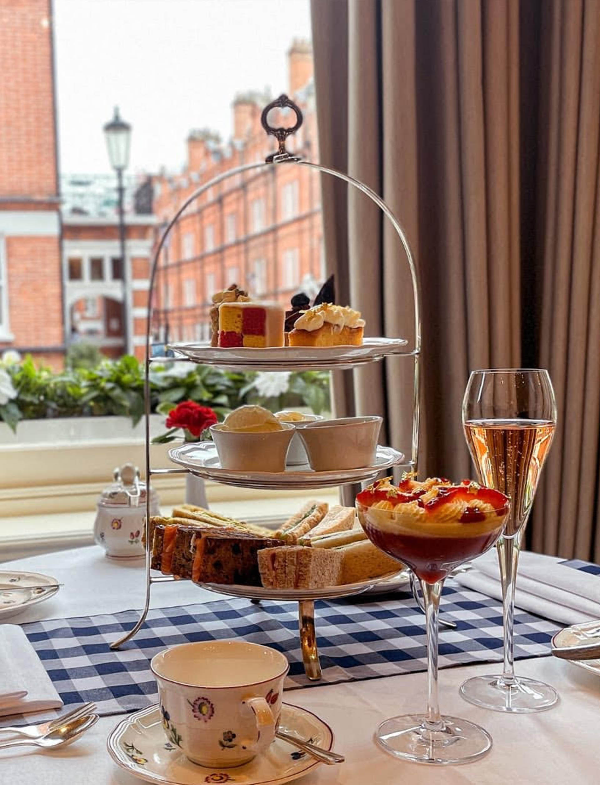7 BEST CAFES IN LONDON FOR VEGAN AFTERNOON TEA - TPM