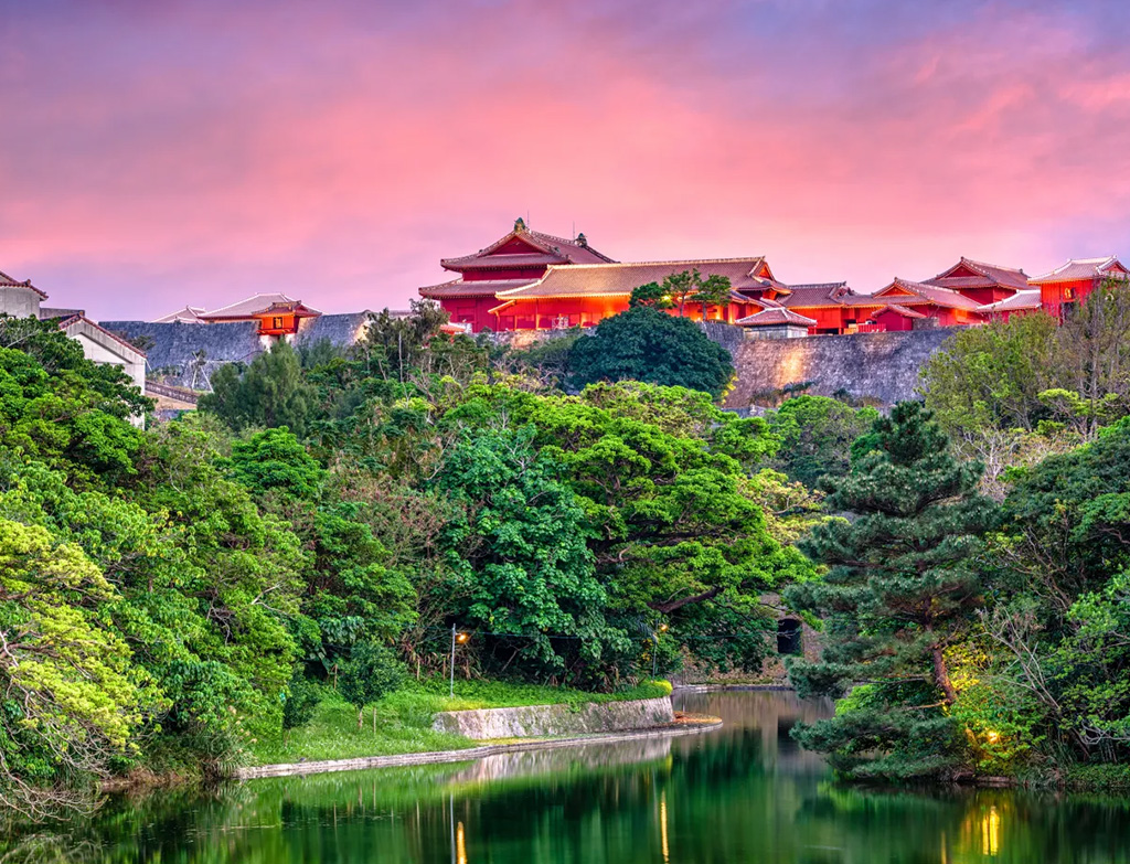 solo female travellers to enjoy in its culture and food.