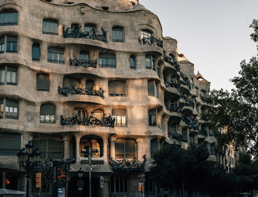 Forget dull straight towers, Gaudi architecture is all about curves...